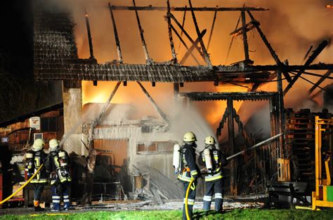 Bildstrecke Beinwil So Scheune Durch Brand Komplett Zerstört