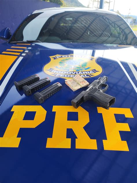 Prf Prende Mulher Por Porte Ilegal De Arma De Fogo Em Osório — Polícia