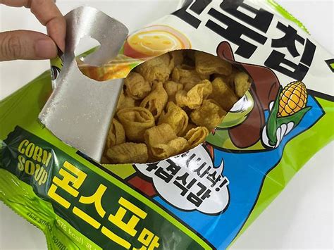 과자봉지는 가운데를 뜯으세요 한국인 99가 모르는 과자 뜯는 법 텐꿀팁