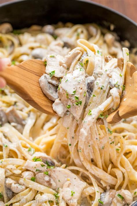How To Make Chicken Alfredo With Ragu Roasted Garlic Parmesan
