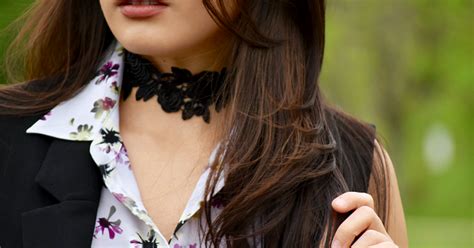 Trend Alert How To Wear The Choker Sensible Stylista