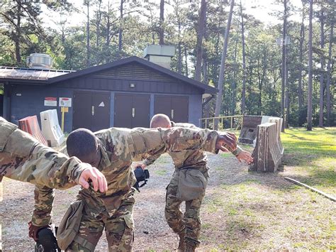 Vicksburg 6 On Twitter B Co Conducts Cbrne Training The Gas Chamber