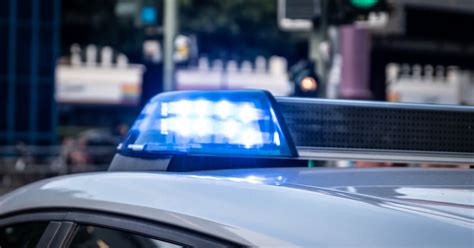 Une Enseignante Poignardée à Mort Par Un élève En Classe à Saint Jean