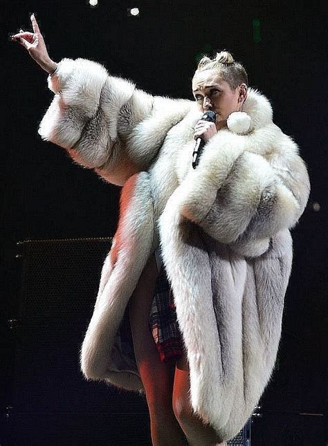 Fur Fashion Womens Fashion Fox Fur Coat Vintage Fur Femdom Daria