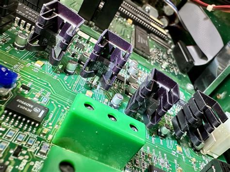 Voltage Regulators Seem To Be Putting Off A Bad Odor R Askelectronics