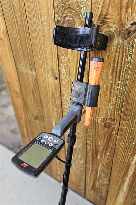 🧷 Pinpointer Holder・ Stl File For 3d Printing・cults