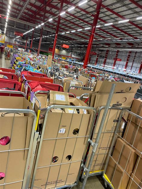 Royal Mail Delays Customers Angry As Bank Cards And Nhs Letters ‘stuck