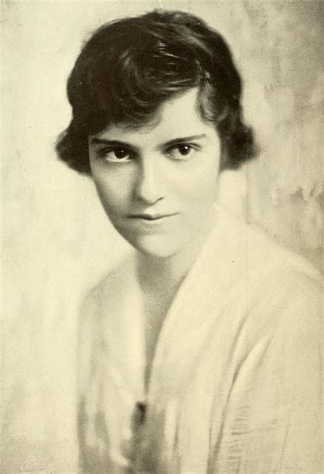 Madge Kennedy Height Weight Ethnicity Age Birthplace