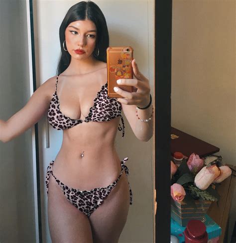 Bianca Silva Scrolller