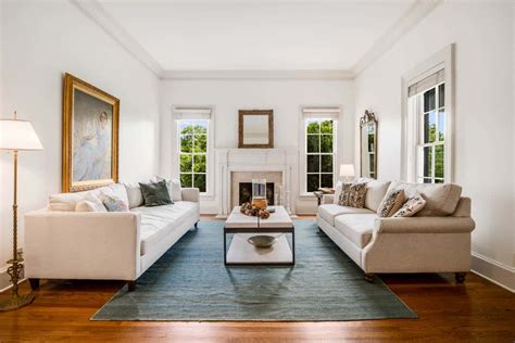 Trisha Yearwood Selling 45 Million Mansion See Jaw Dropping Photos
