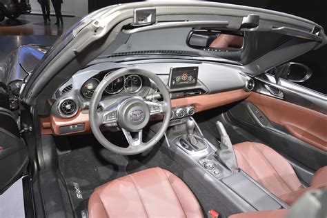 2017 Mazda Mx 5 Miata Rf Enters Production In Japan Autoevolution