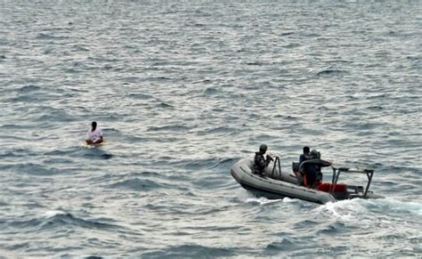 Kapal Tenggelam 5 Nelayan Lima Hari Terombang Ambing Di Laut Pangkal