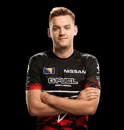 CSGO职业选手定妆照进化史 沙鹰王子NiKo 哔哩哔哩