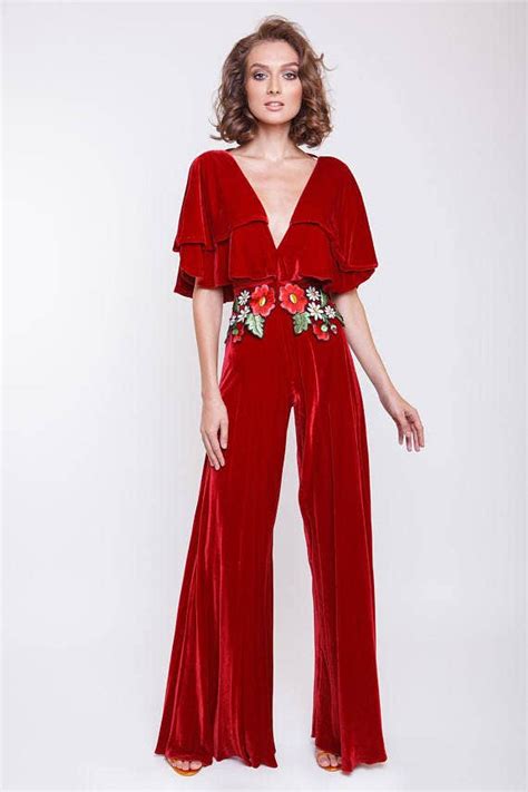 7 Pantsuit Wedding Dresses And Bridal Jumpsuits To Make Your Wedding