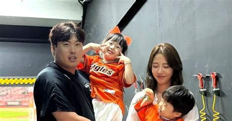 누적 계약금 1925억 류현진 대전 집 최초 공개한국 복귀 후 첫 예능은 살림남 공식