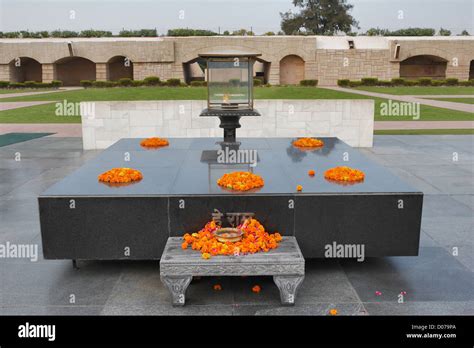 Raj Ghat Mahatma Gandhi Samadhi Stock Photo Alamy