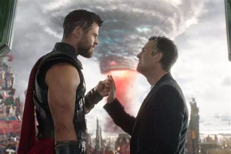 La Escena De Thor Desnudo Nos Hace Preguntarnos ¿quién Es El Avenger