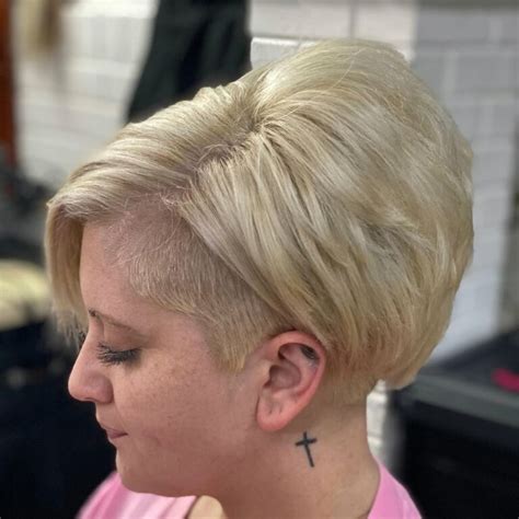 10 Modern Short Stacked Pixie Bob Haircuts For Layered Perfection