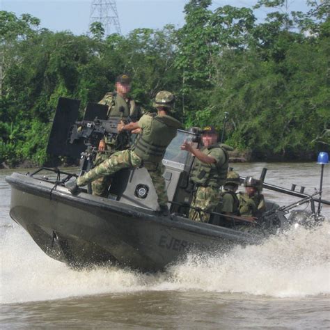 Botes Militares Eduardoño