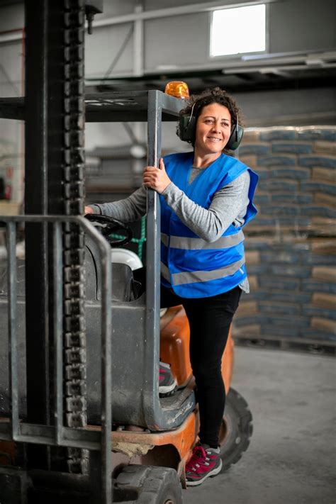 Indian Forklift Driver Photos Download Free High Quality Pictures Freepik