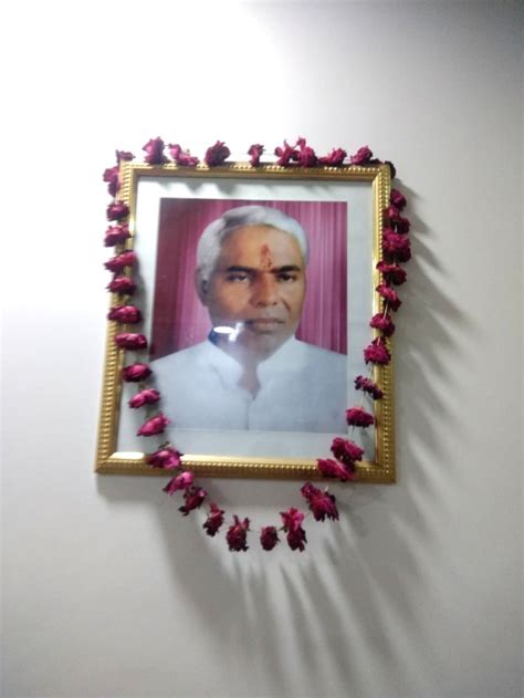 Free Photo Santosh Shukla