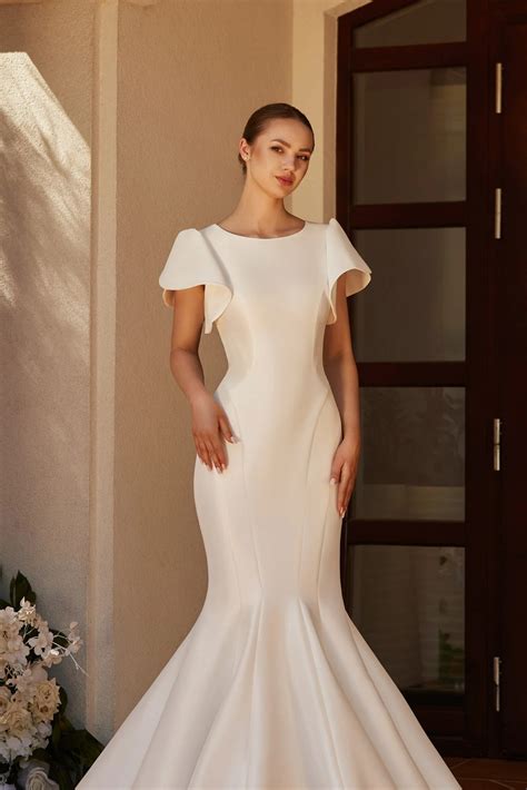 Monica Loretti 8350 Wedding Dress Save 63 Stillwhite