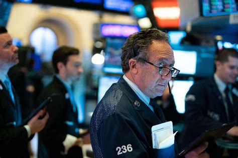 Dow Futures Stumble Ahead Of Ominous Nonfarm Payrolls Report