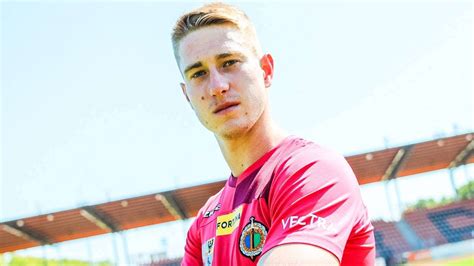 Kacper Bieszczad Wypożyczony Do Chrobrego • Dgl News