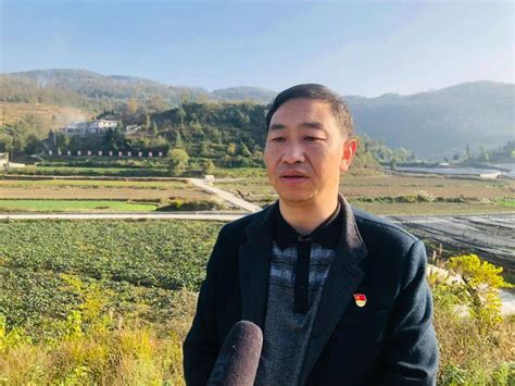 【代表委员风采】守初心助推镇域经济发展 善建言打造美丽幸福乡村沙土镇全镇群众