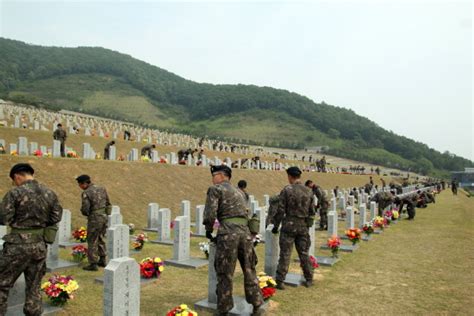 호국보훈의 달 앞두고 호국원 봉사 손길 이어져 영천뉴스24