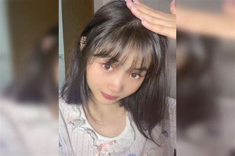 刚洗完澡，这个妆容真的好好看呀。
