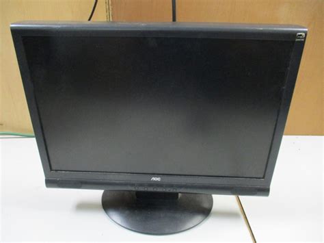 19 AOC LCD Monitor EstateSales Org
