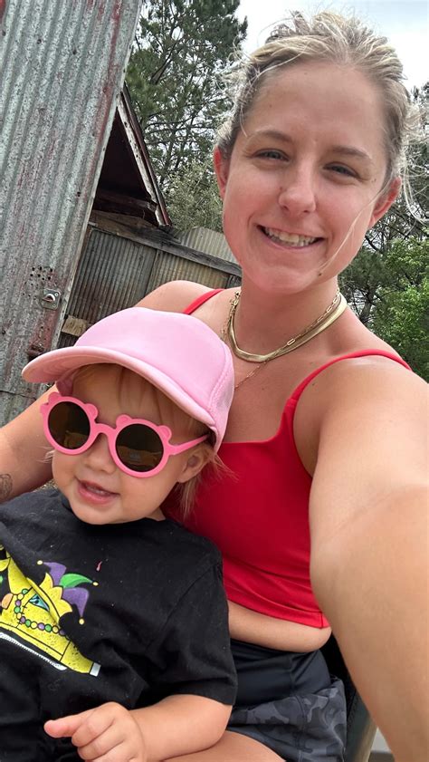 Elizabeth Sharp Theelizabethsharp • Instagram Photos And Videos