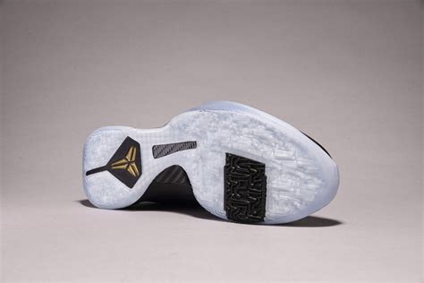 Nike Kobe「曼巴之年」全系列「完整介紹＆發售資訊」一次看，「金蛇纏繞」霸氣外露！ Juksy 街星