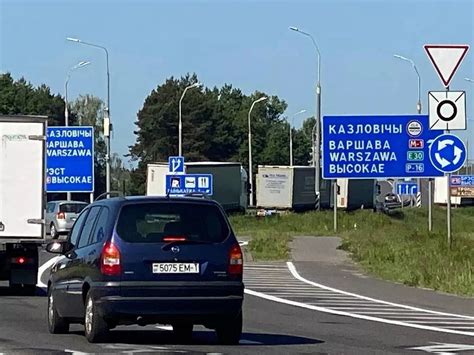 Очередь легковых авто на въезд в Польшу и Литву Минск Online