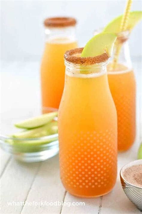 Delicious Fall Drink Apple Cider Mimosas