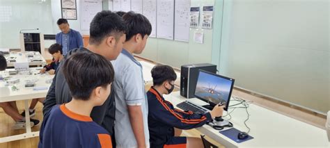 자랑거리 2023평택중학교 항공정비사진로직업체험 성공적 운영 드론항공정비학과