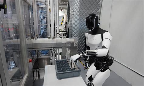 Tesla Optimus Robots Will Ship With A Design No Consumer Has Seen Yet