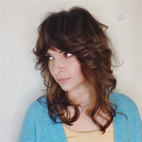‘70s Feathered Hair Is Back And These Are 20 Ways To Style It