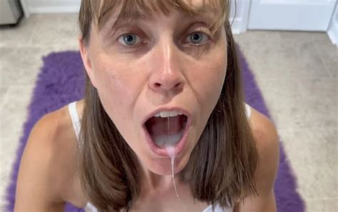 Blowjob Cum Drooling Out My Mouth Then I Swallow British Porn By