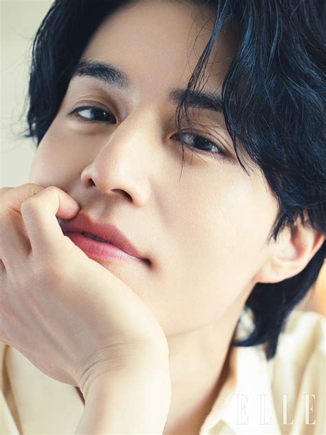 이동욱 라 메르 뮤즈 되다 Elle 화보서 맑고 청초한 매력 발산