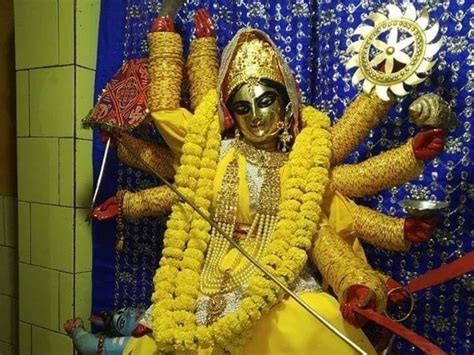 Maa Baglamukhi शत्रुओं पर चाहिए विजय या परिवार का करना हो कल्‍याण तो