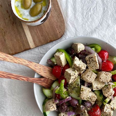 Vegan Greek Salad With Tofu Feta Jasminvilhelmina