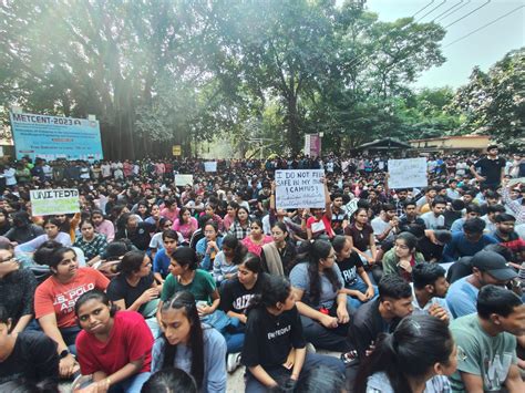 Molestation With Student In Iit Bhu Campus Cctv Cameras Were Not
