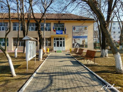 9 opinii despre Liceul Tehnologic Anghel Saligny Fetesti Ialomița Școală în Fetești