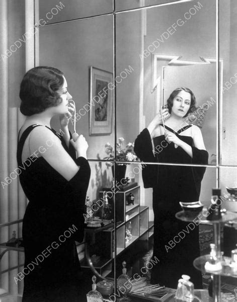 Gloria Swanson In The Mirror With Her Perfume Bottle 8b20 12360
