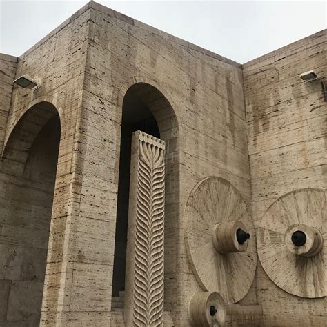 Explore Bone Architecture