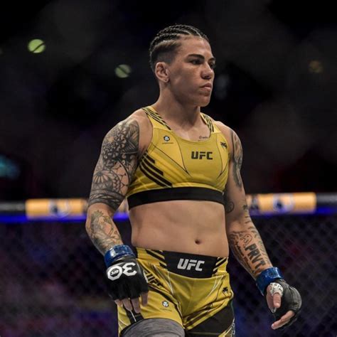 Fight Site Jessica Andrade Zamijenila Taliu Santos Protiv Erin Blanchfield Predvodi UFC Fight