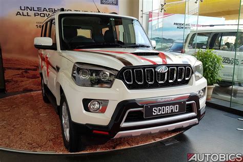 2017 Mahindra Scorpio Facelift Images From Dealership