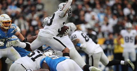 Los Raiders Despiden Al Entrenador Josh Mcdaniels Y Al Gerente General